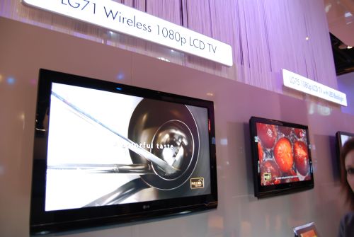 Pioneer and LG's Booth : CES 2008: Home Entertainment Galore ...