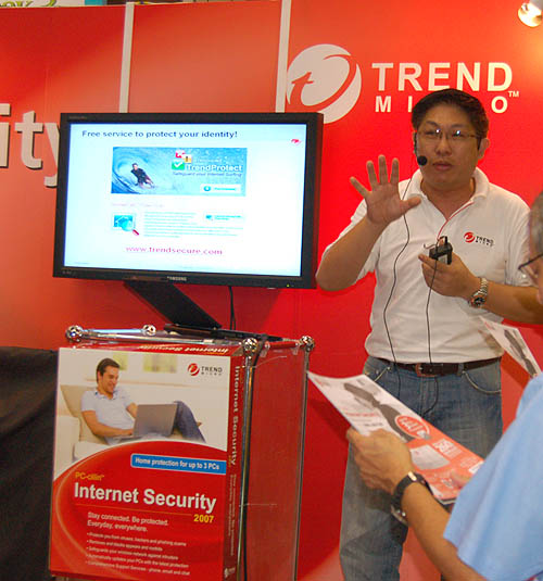 StarHub, Toshiba and Trend Micro Booths : PC Show 2007 - The Full ...